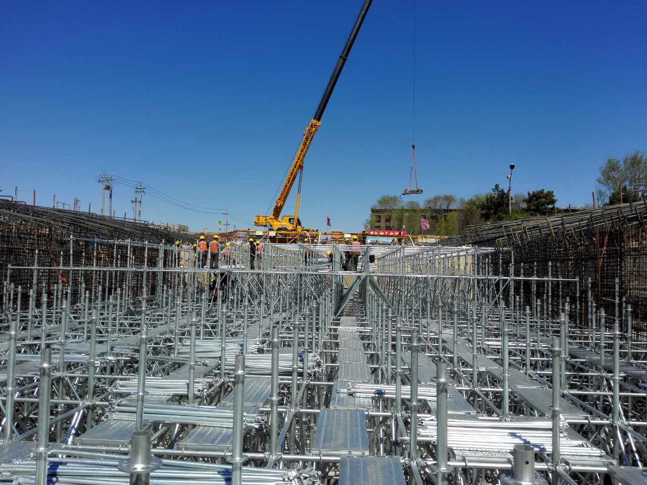 Ringlock Scaffolding the Most Widely Used Scaffolding Used in the Project