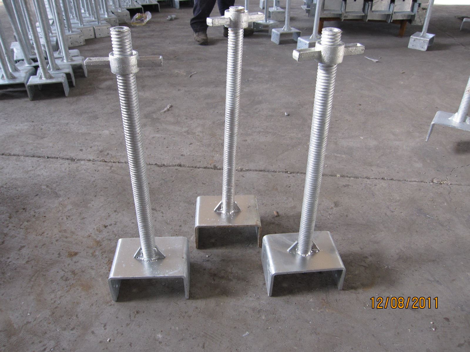 U-Head Jack (Solid) 34*600